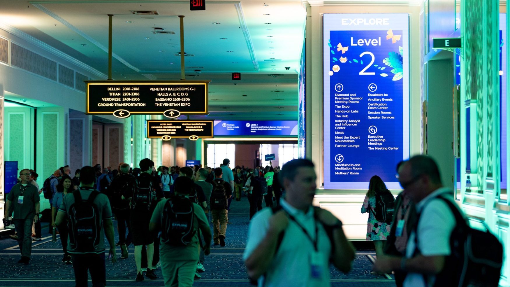 Watch the VMware Explore 2024 Las Vegas: Day 1 + Live Stream