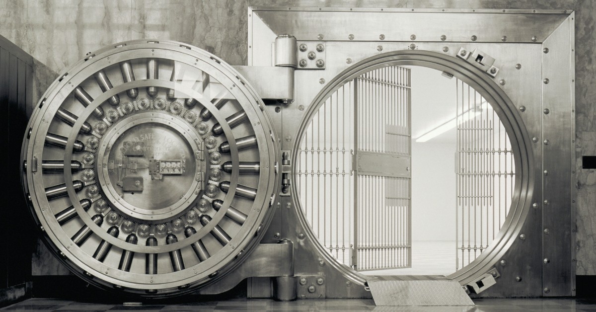 Modern Bank Heists 5.0: The Escalation from Dwell to Destruction ...